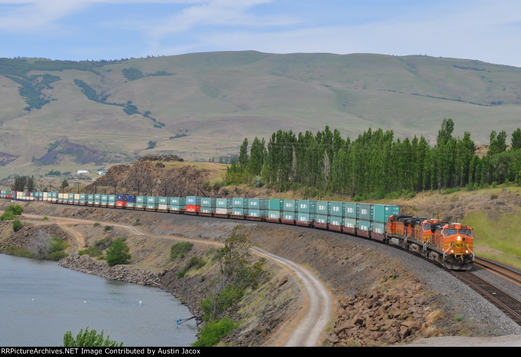 BNSF 5226